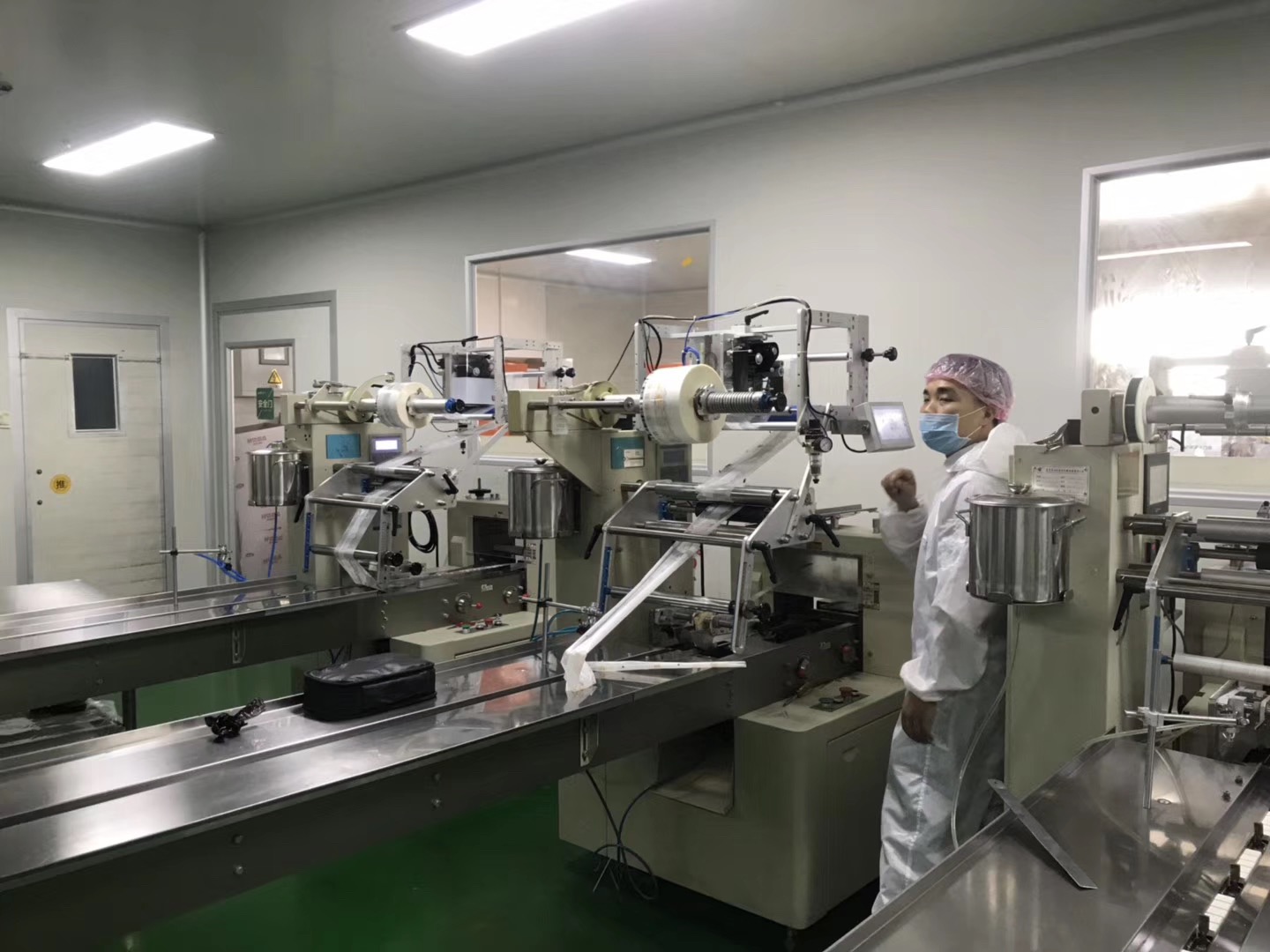 UCS热转印打码机实现面包高清晰打码 - EAMAR-国内专业喷码机标识供应商