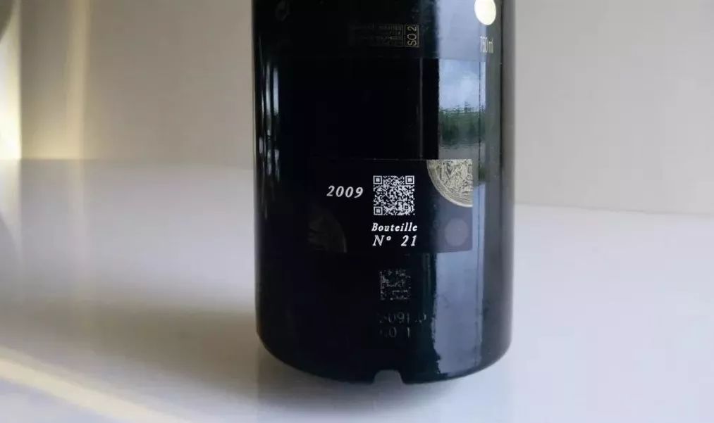 UV喷码机为何要使用原装墨水的原因之处 - EAMAR-国内专业喷码机标识供应商